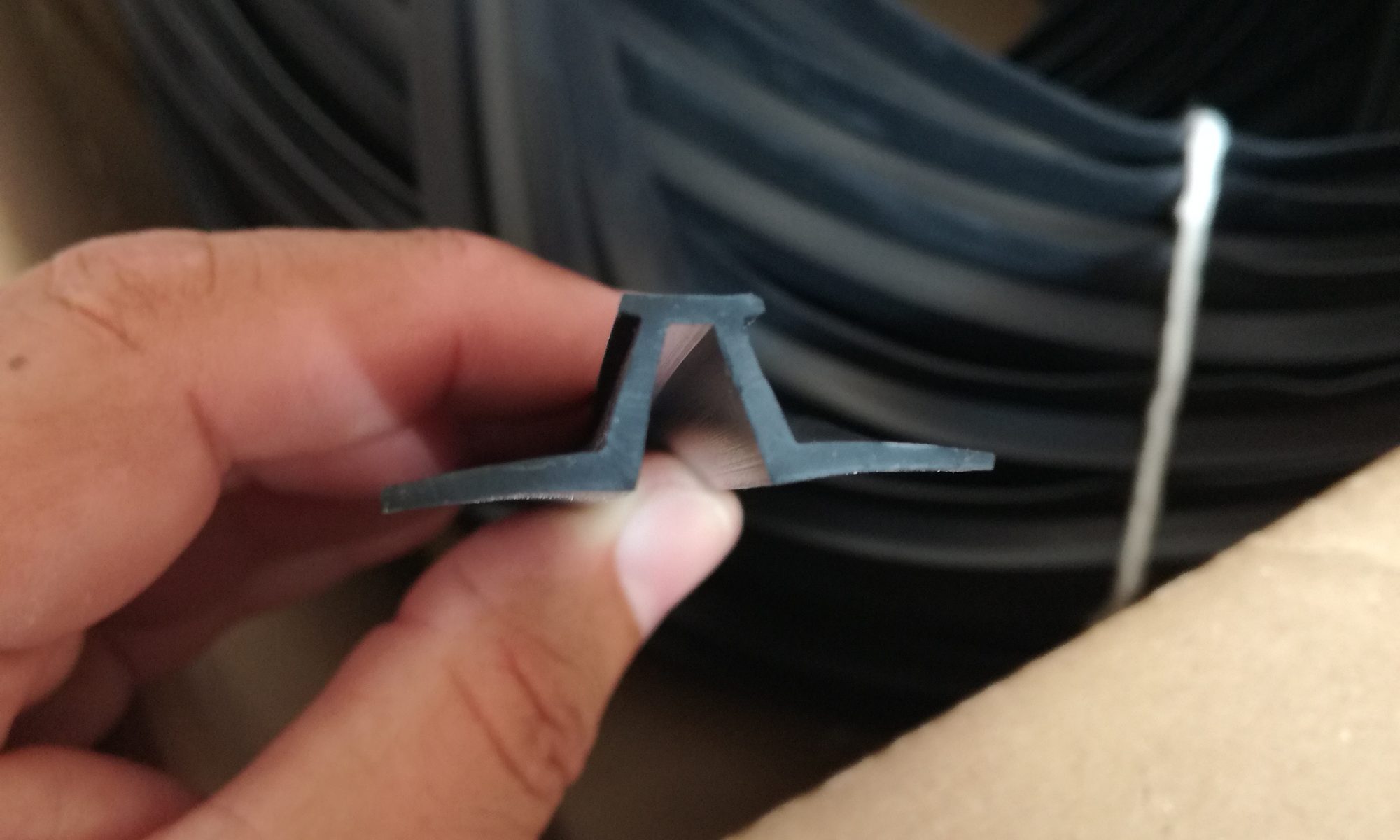 Perfil de goma con forma - Productos de caucho y goma - Trigosa